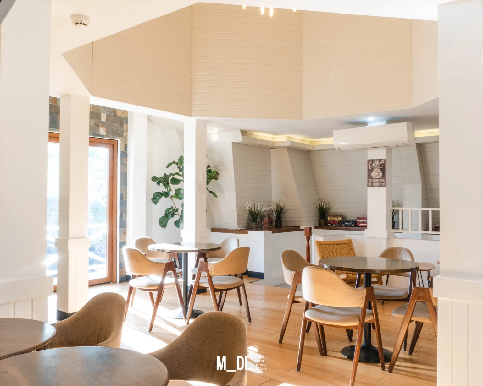 Hillbarn Cafe & Restaurant - M_DL.