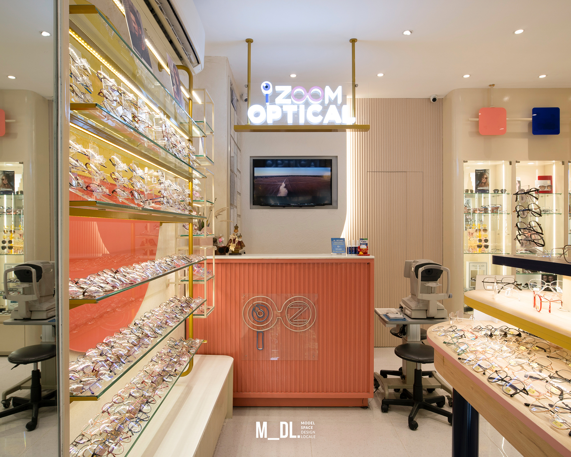 IZoom Optical | M_DL.